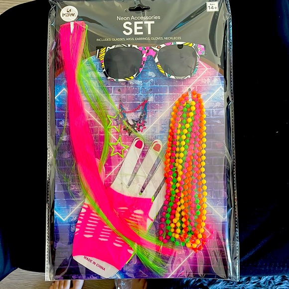 Accessories | New 8s Style Party Set | Poshmark